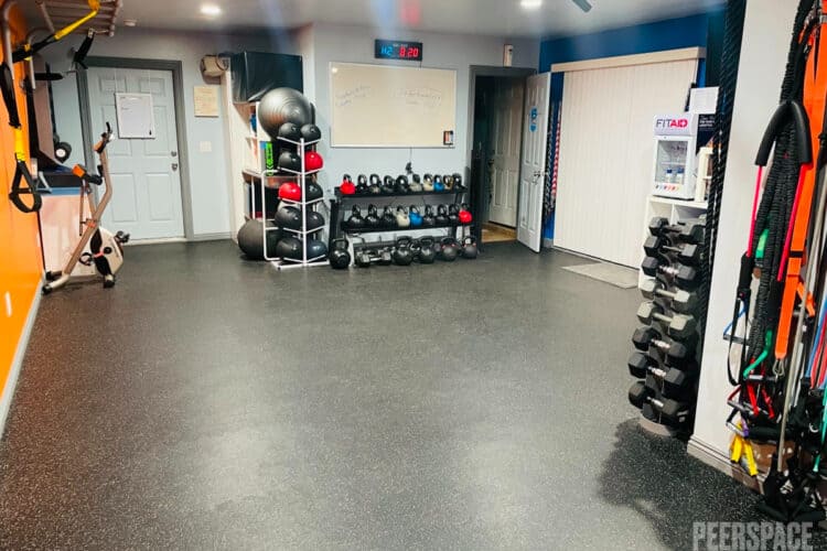 15 Creative Couples Game Night Ideas To Have Fun With The Gang - Peerspace