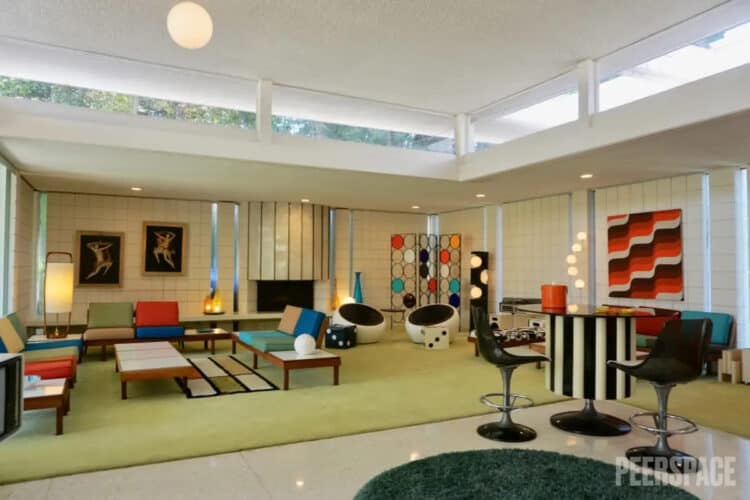 13 Retro 70s Theme Party Decoration Ideas To Travel Back In Time ...