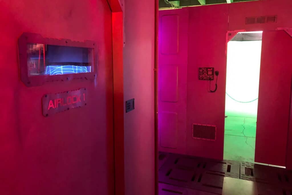 6 Great Spaceship Sets You Can Rent - Peerspace