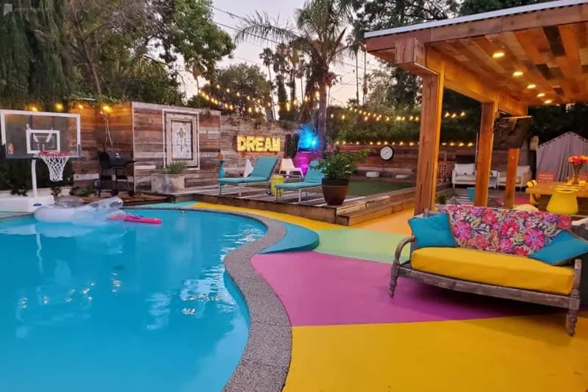 11 Sweet Backyard Engagement Party Ideas - Peerspace