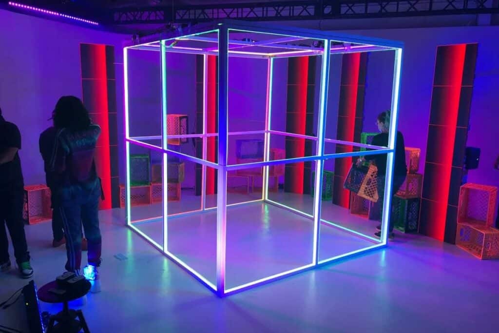 12 Studio Photoshoot Ideas in Los Angeles - Peerspace