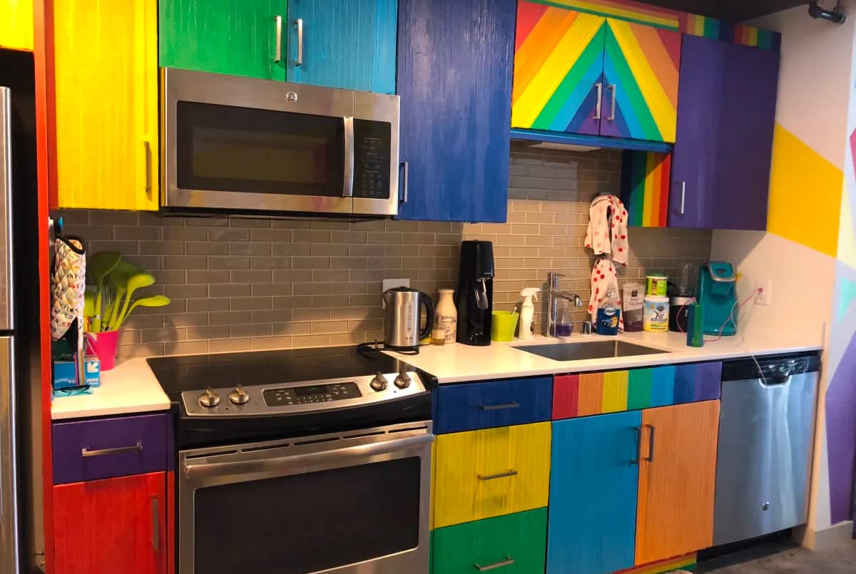 12 Beautiful Pride Photoshoot Ideas To Celebrate The LGBTQIA+ Community ...