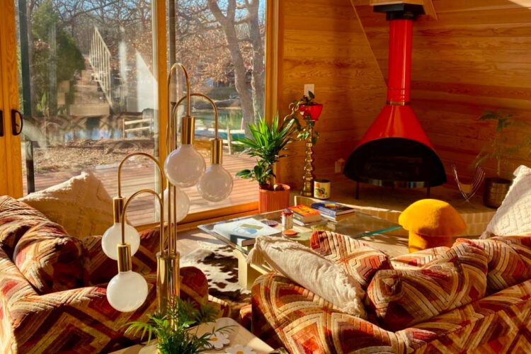 13 Retro 70s Theme Party Decoration Ideas To Travel Back In Time ...