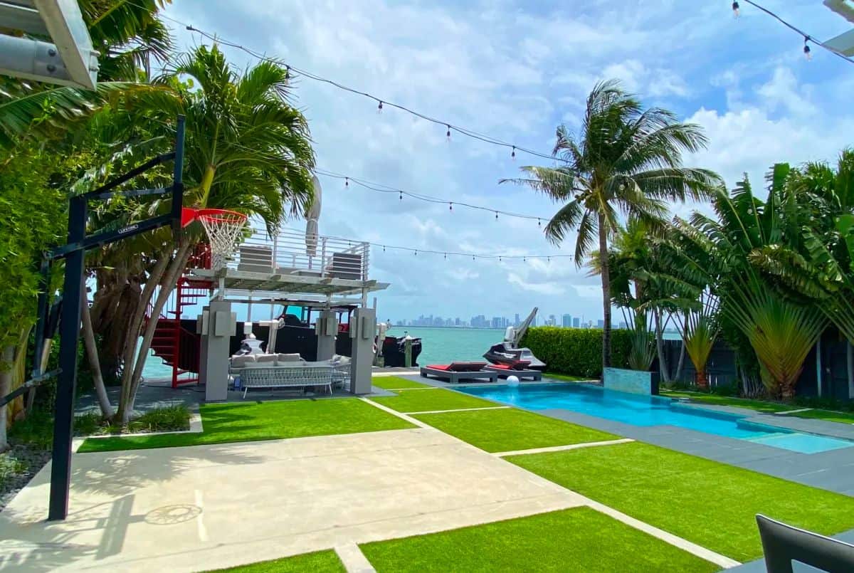 Where Was “Free Willy” Filmed? - Peerspace