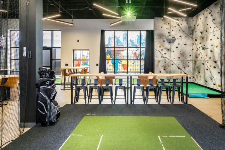 14 Creative 30th Birthday Party Ideas For Men - Peerspace