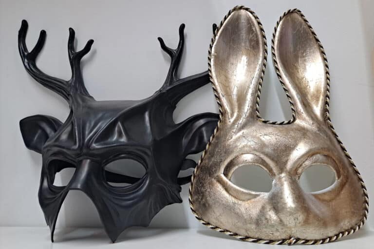 13 Smashing Masquerade Party Ideas For Adults - Peerspace