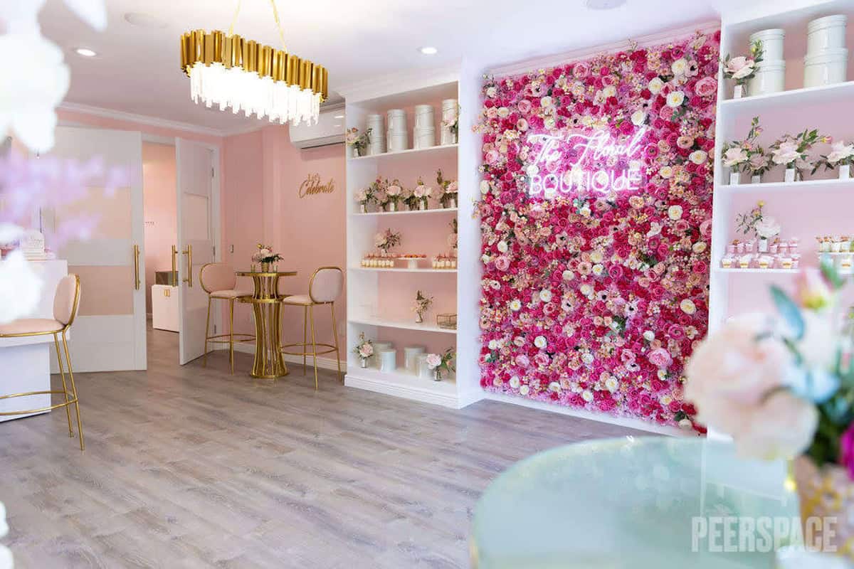 10 Dreamy Pink Aesthetic Room Ideas 2024 Peerspace