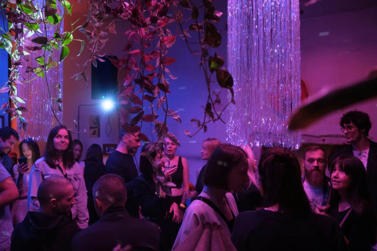 Effortless Party Decoration Ideas for Every Style (2026) - Peerspace