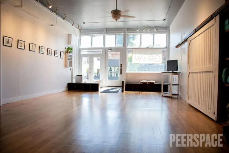 11 Creative Alumni Event Ideas - Peerspace