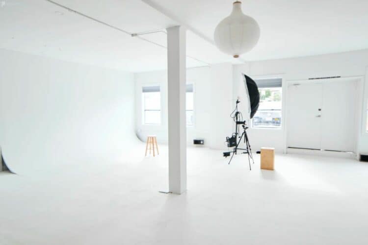 Here's How to Set Up a Photography Studio - Peerspace