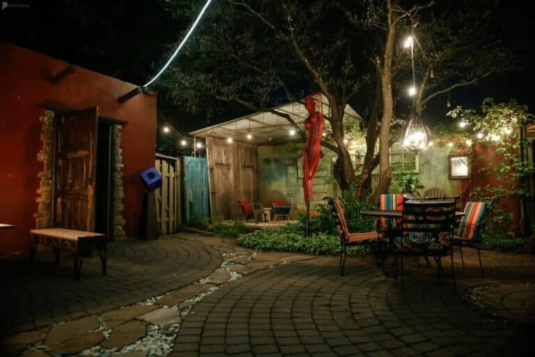 9 Cool Retreat Activities in Portland to Bond Your Team - Peerspace