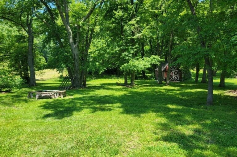 Here’s How & Where to Rent a Backyard for a Day - Peerspace