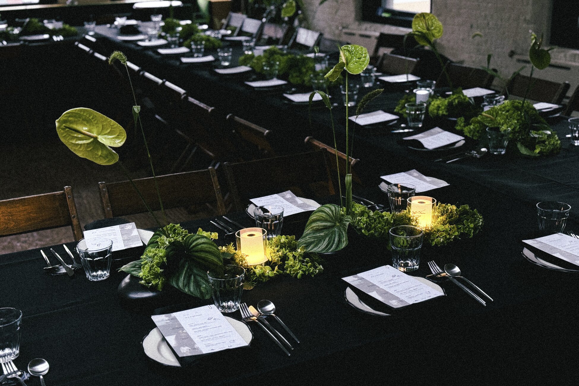 Your Dinner Party Table Setting Guide for 2026 | Peerspace