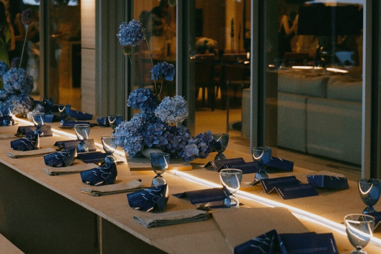 Your Dinner Party Table Setting Guide for 2026 | Peerspace