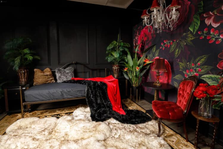 15 Chic All Black Party Ideas For Your Event - Peerspace