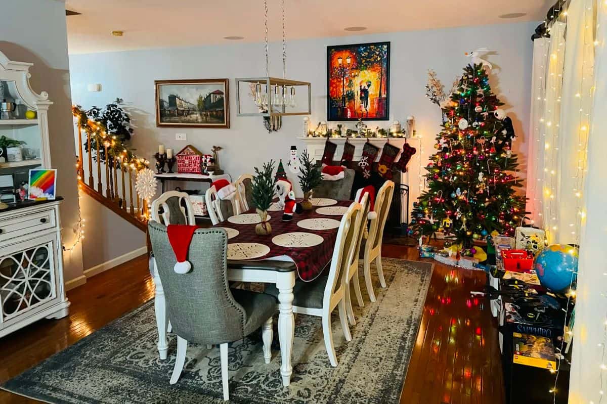 11 Unique White Elephant Party Ideas - Peerspace