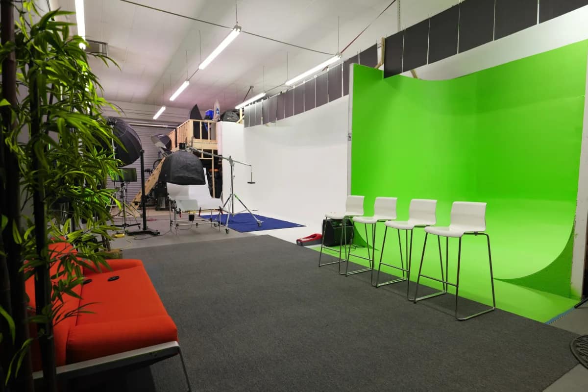 11 Gorgeous Indoor Photoshoot Locations in San Antonio (2025) - Peerspace