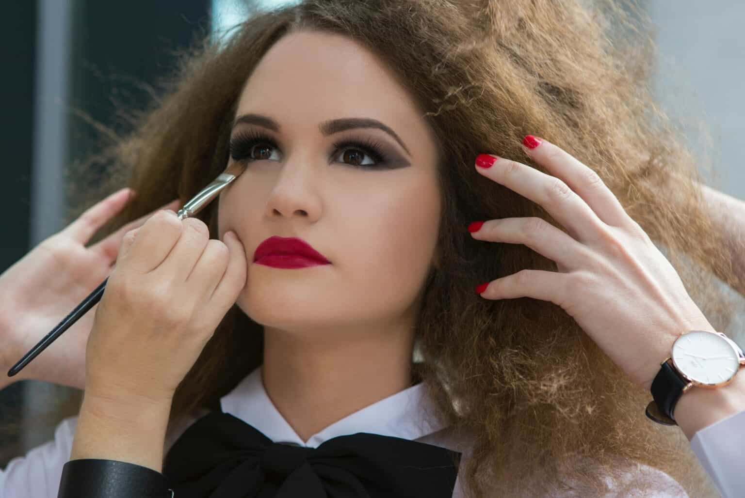 Eye Photography: What to Know & How to Nail It - Peerspace