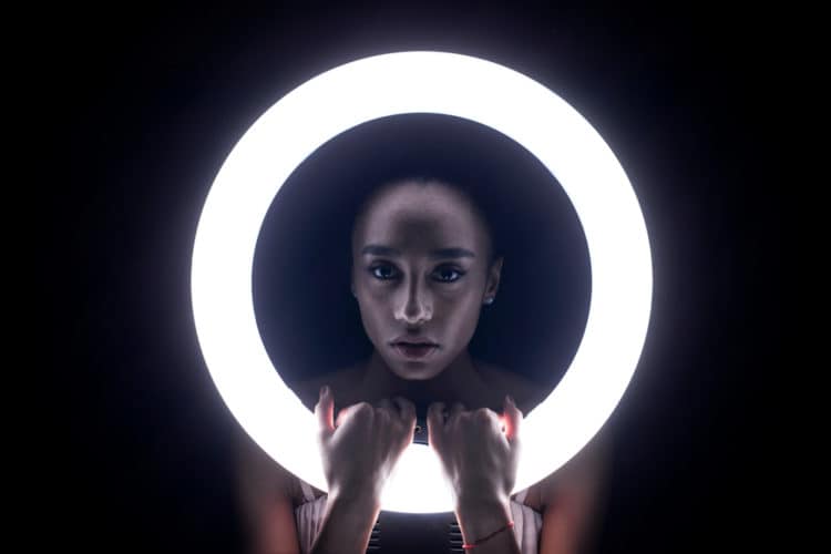 Everything You Need to Know About Using a Ring Light for Photography ...