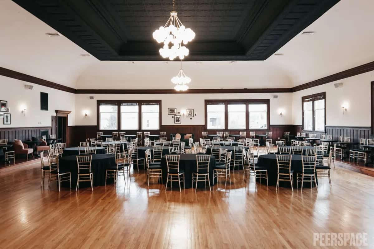 11 Unique Casino Theme Party Ideas For Adults - Peerspace