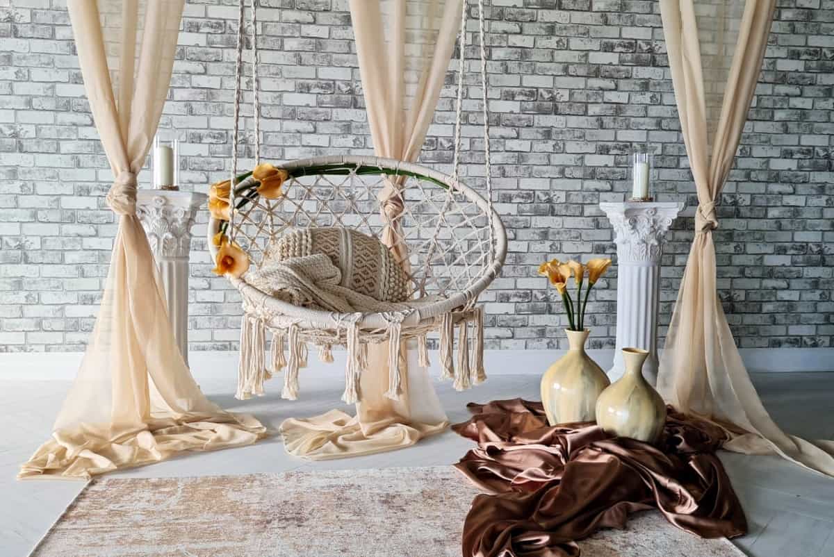 12 Creative Photoshoot Background Ideas - Peerspace