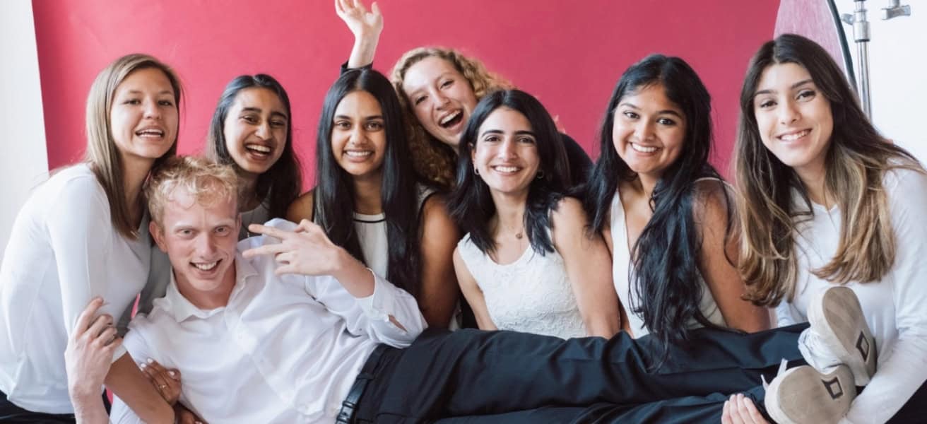 Top Graduation Party Ideas for a Memorable Celebration (2026) - Peerspace