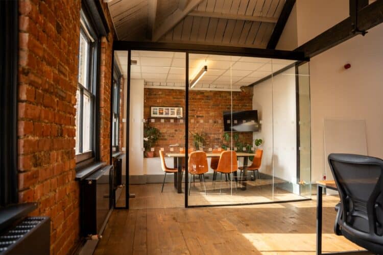 Looking to hire Airbnb office space? Here's what you need to know. (2026)