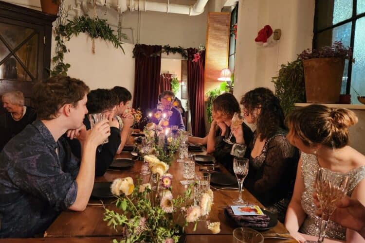 How to Plan a Memorable Dinner Party (2026) - Peerspace