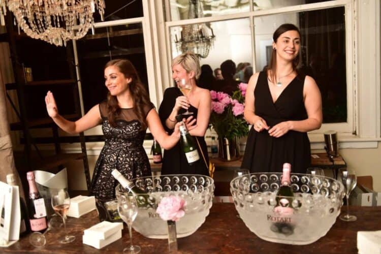 15 Unforgettable 50th Birthday Party Ideas - Peerspace